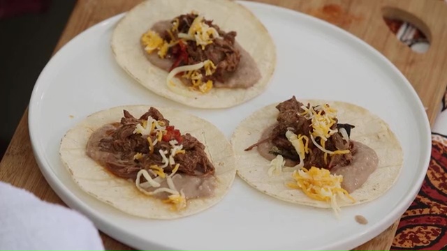 Cooking Hawaiian Style: Sara Lufrano