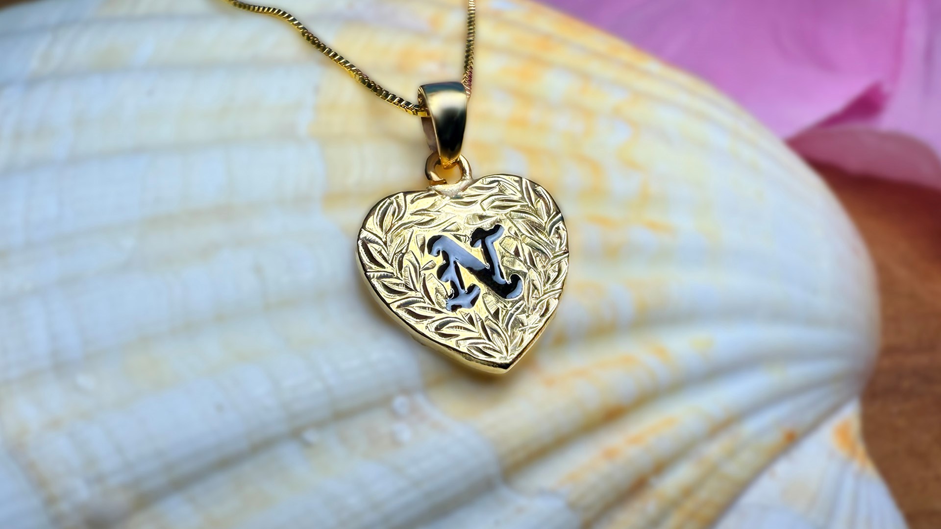 Showcase Hawaii: Hawaiian Scroll Initial Heart Pendant