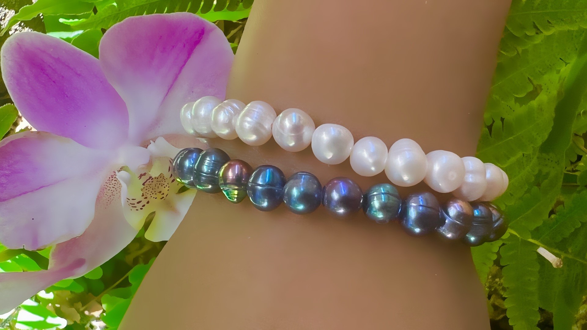 Showcase Hawaii: Palua Double Pearl Bracelets